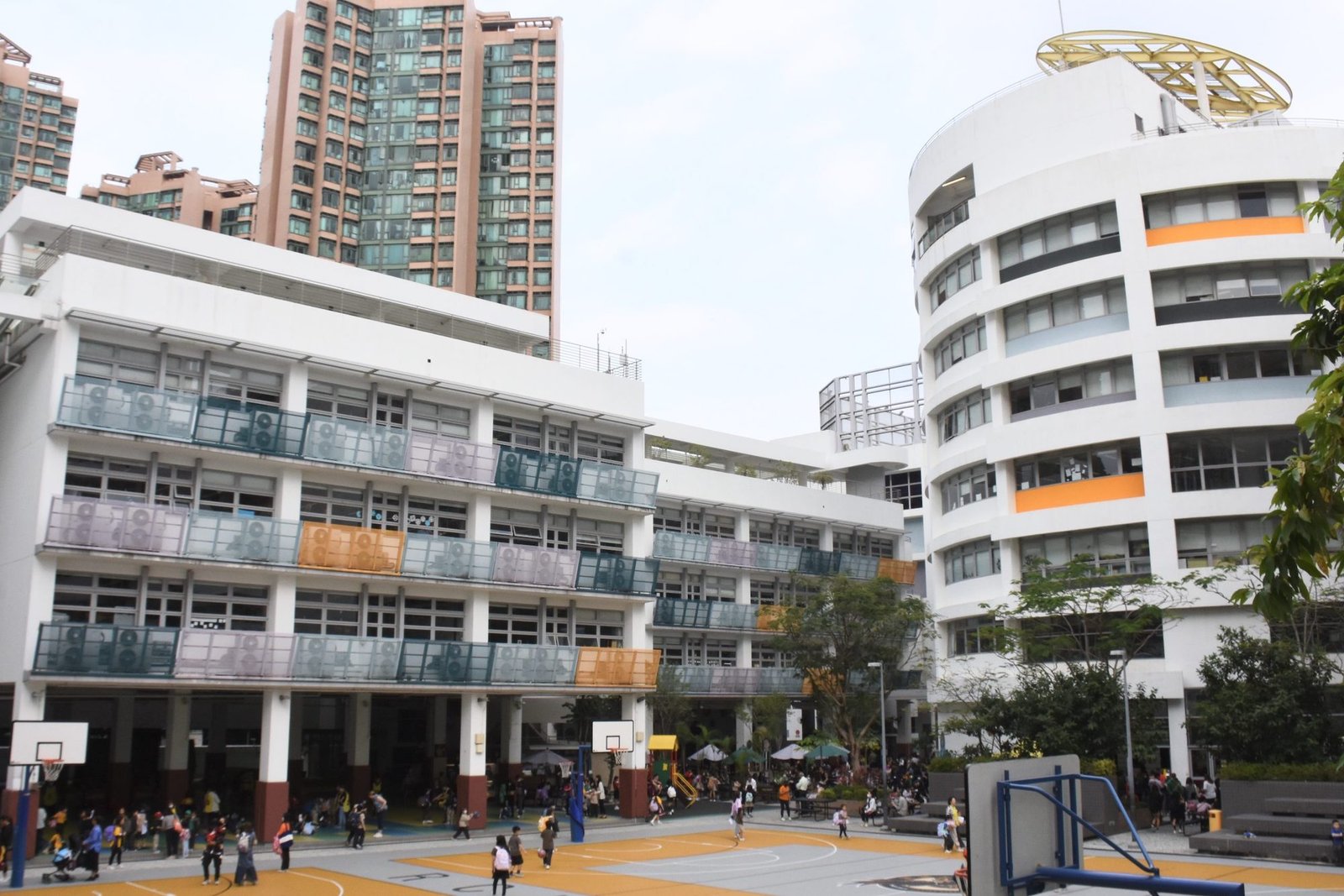 ESF Renaissance College - EDpdia